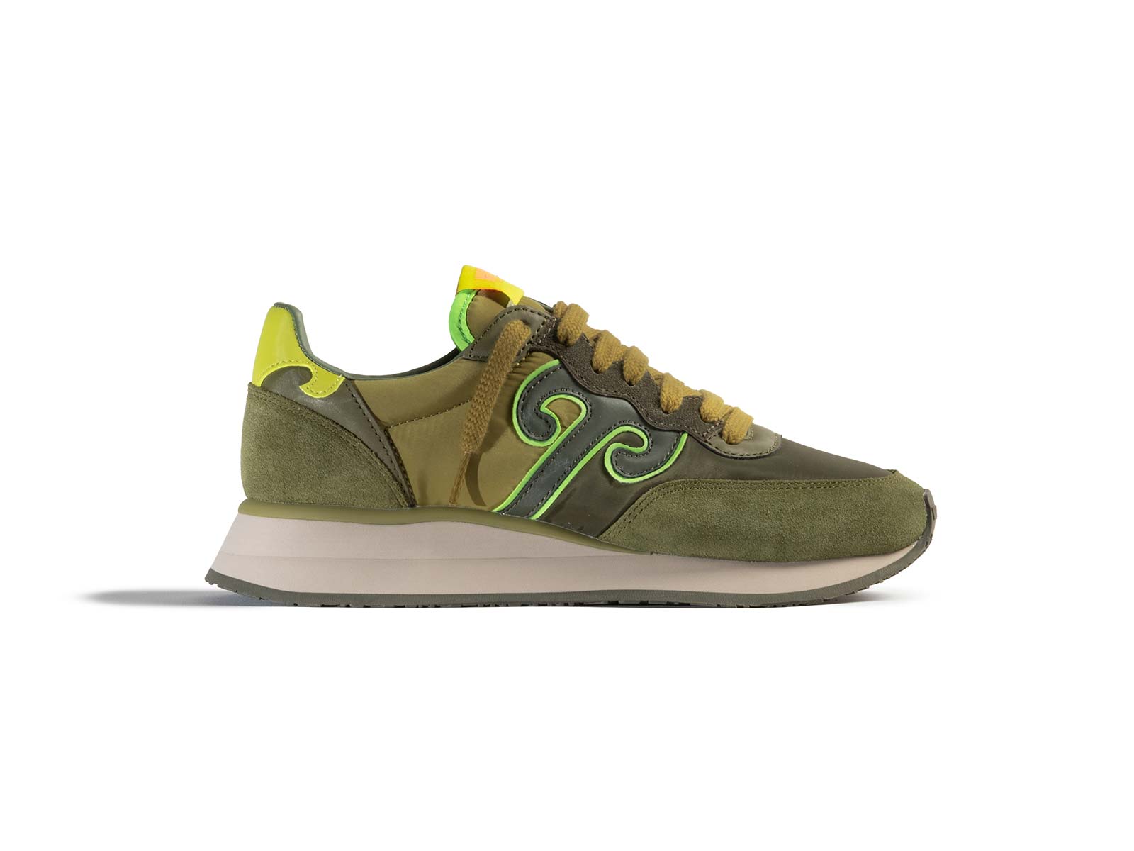 Wushu Ruyi Shoes Master M413 - Armed & Gorgeous - Handmade Jewellery UK