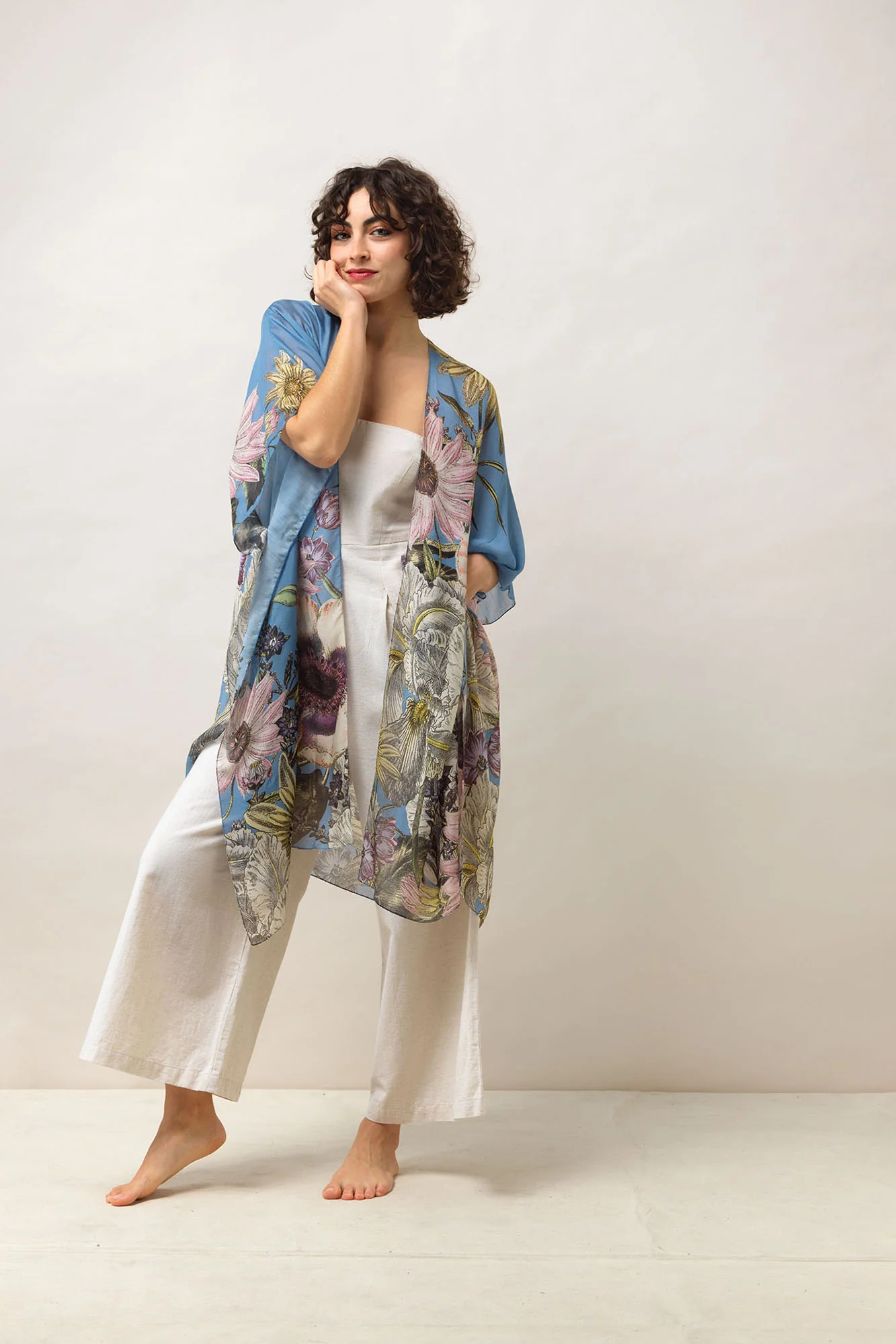 One Hundred Stars Daisy Cornflower Blue Throwover – Armed & Gorgeous