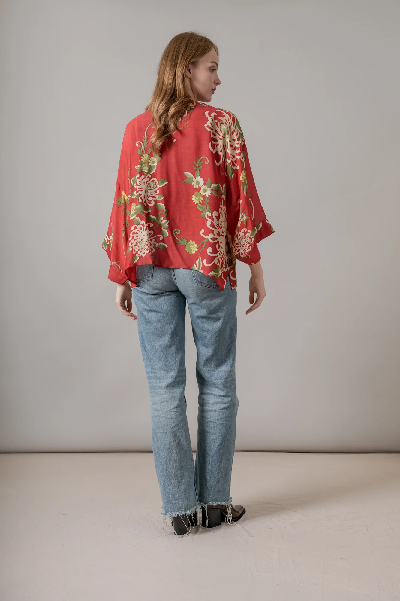 One Hundred Stars Chrysanthemum Red Kimono – Armed & Gorgeous